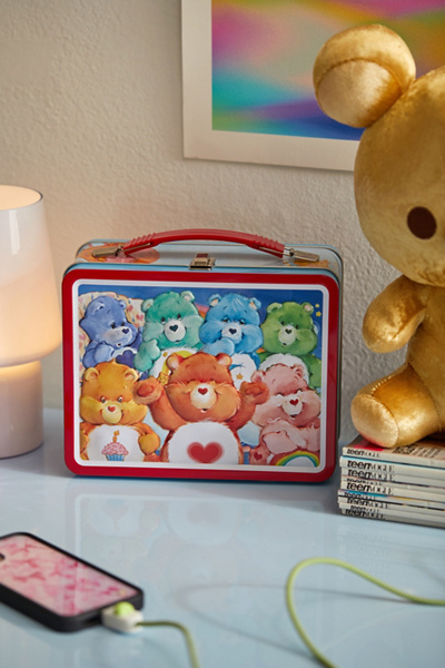 Retro Embossed Tin Lunch Box | Urban Outfitters