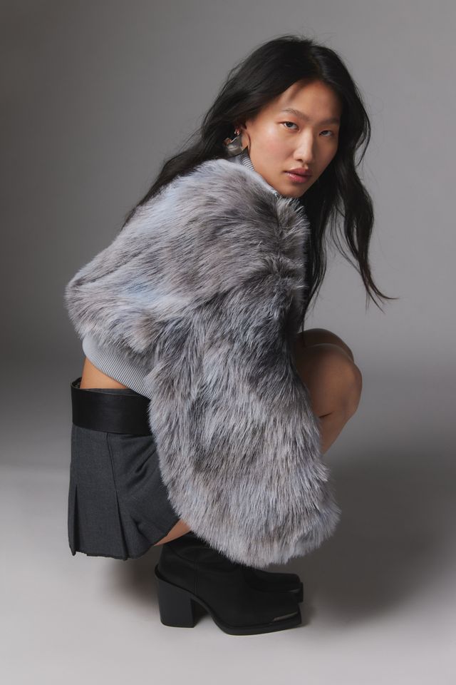 Silence + Noise Portia Faux Fur Cropped Jacket | Urban Outfitters Silence + Noise Portia Faux Fur Cropped Jacket | Urban Outfitters