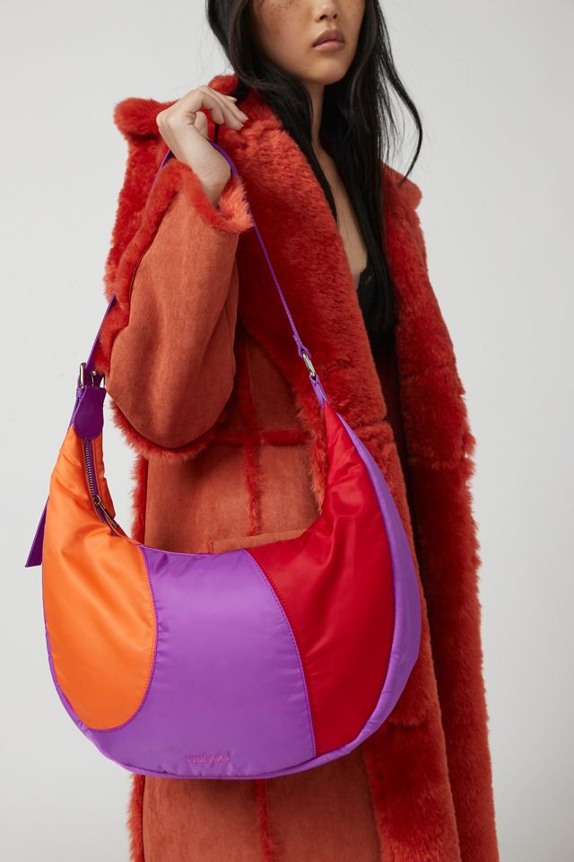 Núnoo X Susmie Stella Recycled Nylon Crescent Bag | Urban Outfitters
