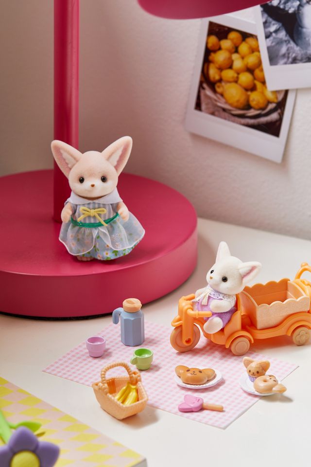 Calico Critters Sunny Picnic Figure Set | Urban Outfitters Canada