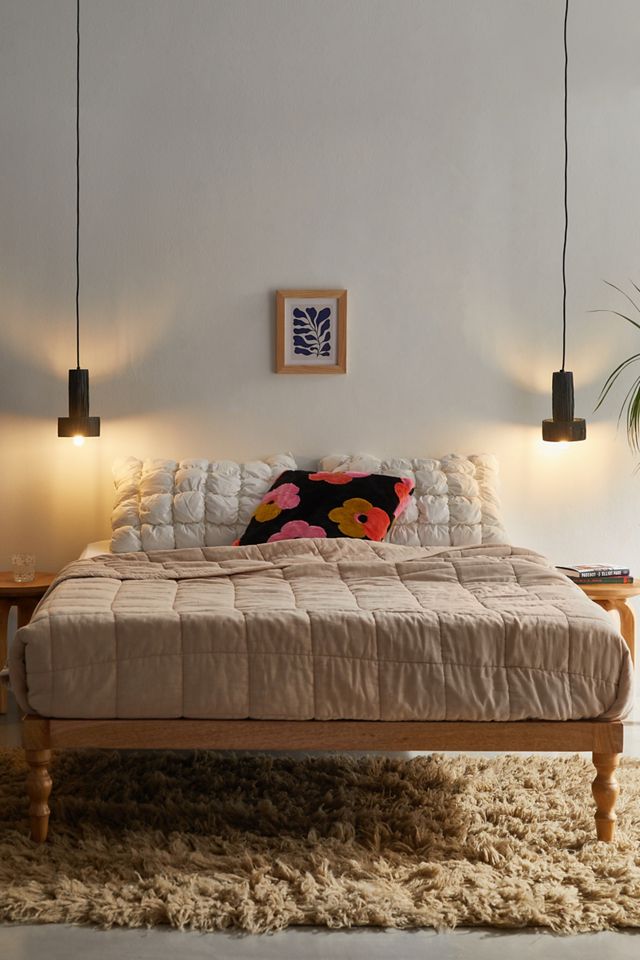 Rory Raffia Pendant Light | Urban Outfitters