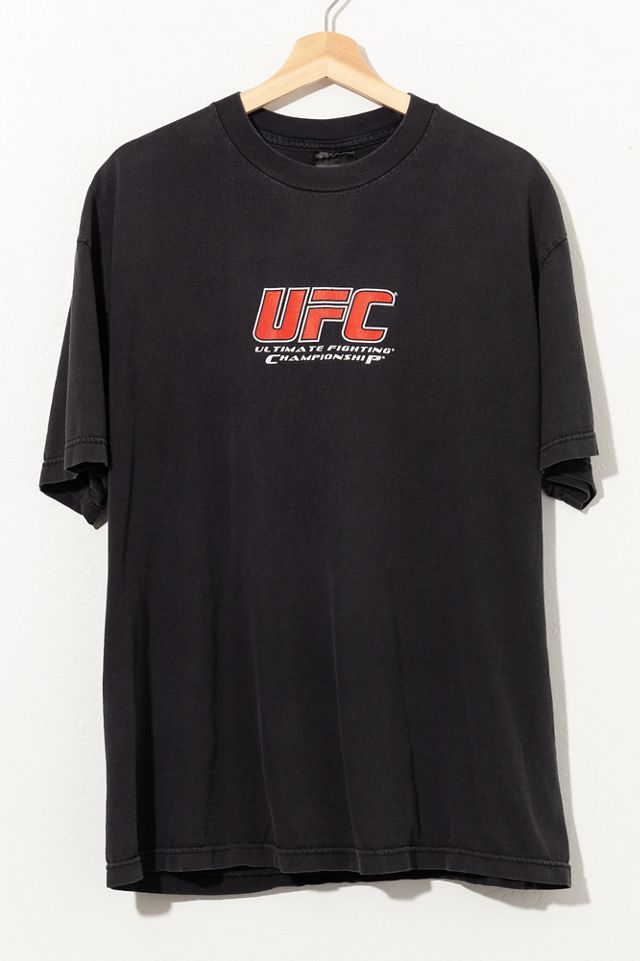 Vintage 1990s Distressed UFC Graphic Logo T-Shirt | Urban Outfitters