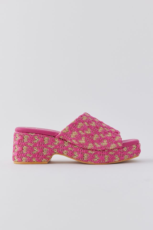 Coconuts By Matisse Footwear Cruz Woven Platform Sandal | Urban Outfitters