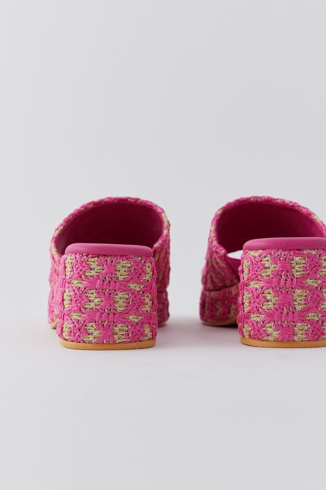 Coconuts By Matisse Footwear Cruz Woven Platform Sandal | Urban Outfitters
