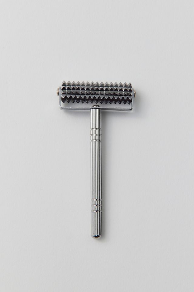 Roll On Jade Ridoki Spiked Roller Tool | Urban Outfitters Canada