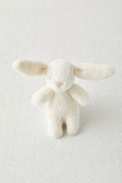 Jellycat Bashful Bunny Plushie Bag Charm Keychain | Urban Outfitters