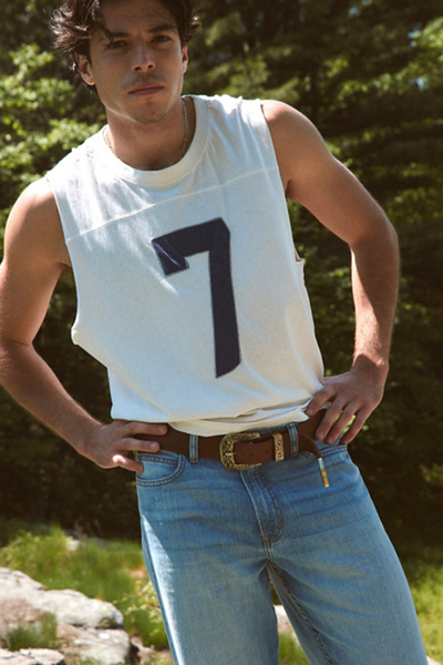 New Graphic Tees for Men | Urban Outfitters