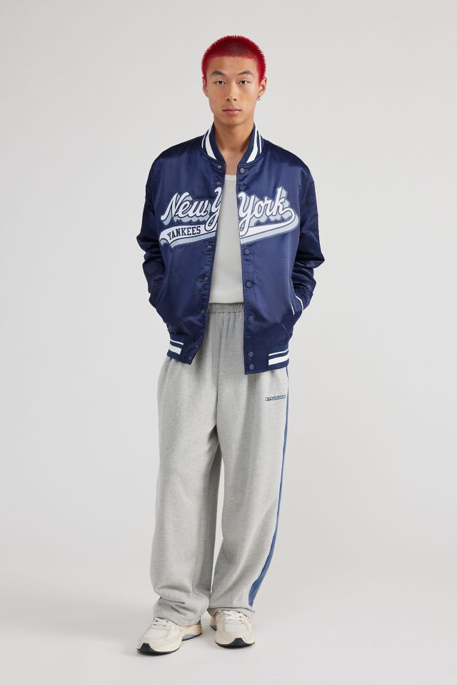 Pro Standard New York Yankees Satin Varsity Jacket | Urban Outfitters