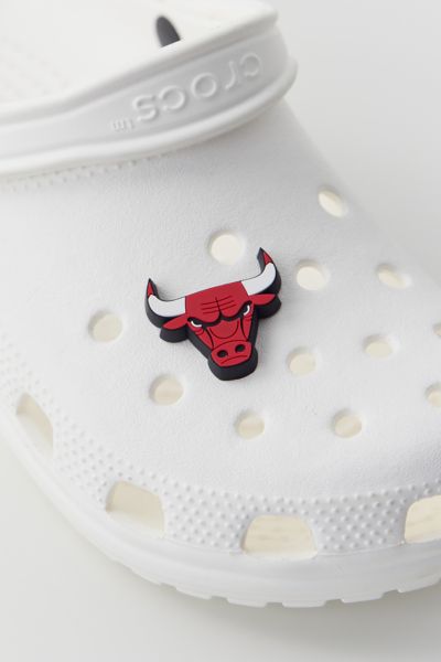 Crocs Jibbitz NBA Chicago Bulls Shoe Charm | Urban Outfitters