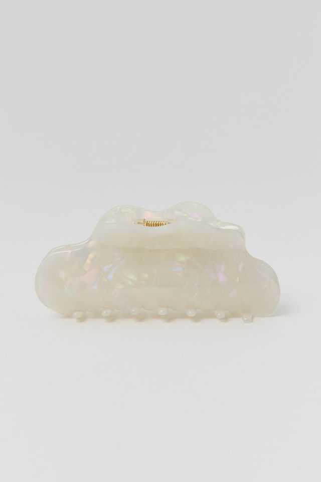 Harlow Medium Resin Claw Clip | Urban Outfitters