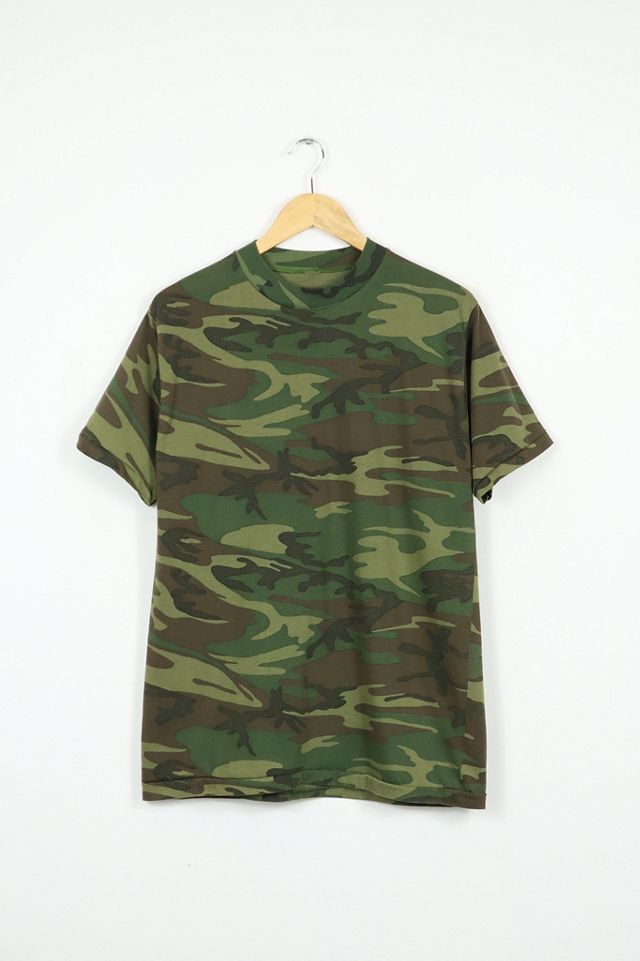 Vintage Camo Tee | Urban Outfitters
