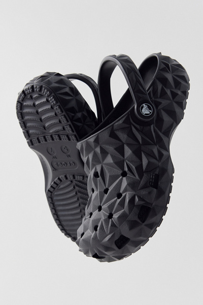 Crocs Classic Geometric Clog | Urban Outfitters