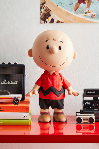 Super7 Peanuts SuperSize Charlie Brown Figure | Urban Outfitters