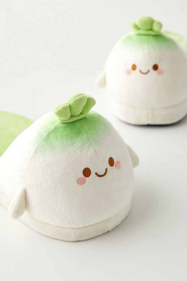Smoko Midori Daikon Plushie Slipper | Urban Outfitters