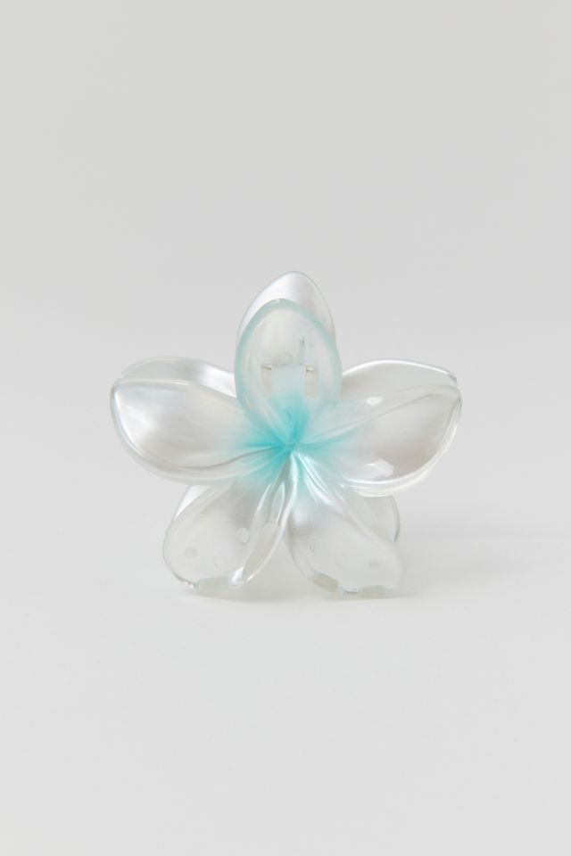 Emi Jay Super Bloom Claw Clip | Urban Outfitters Canada