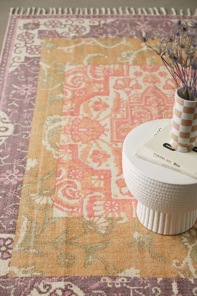 Delphine Medallion Brushed Rug | Urban Outfitters