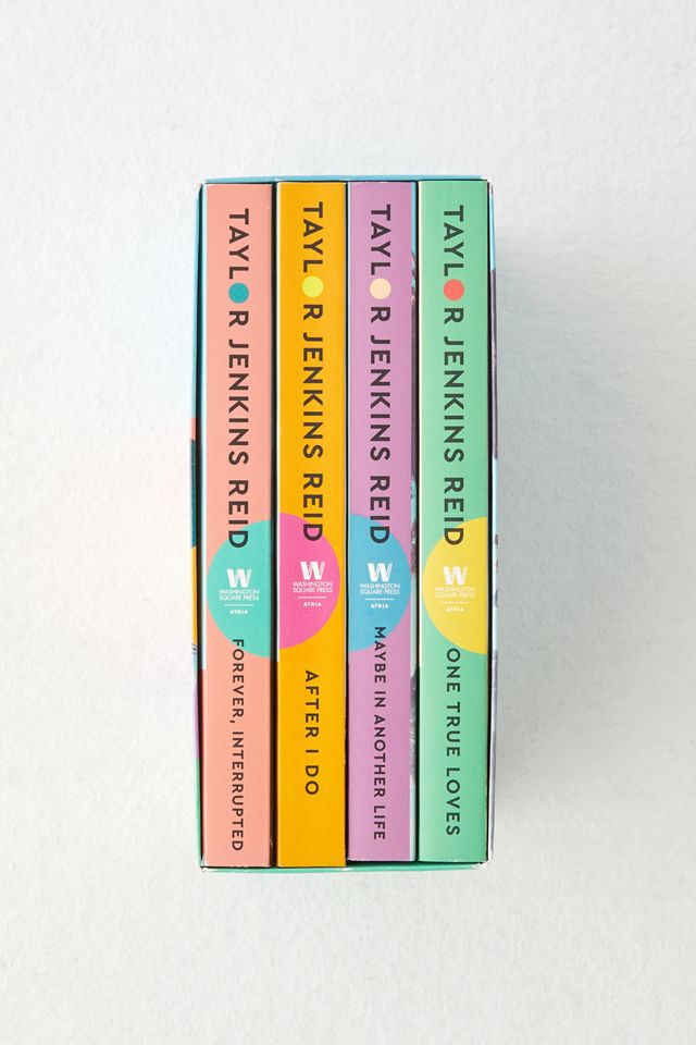 Taylor Jenkins Reid Boxed Set | Urban Outfitters Canada Taylor Jenkins Reid Boxed Set | Urban Outfitters Canada