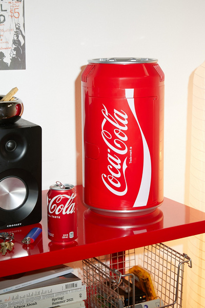 Coca-Cola Can Portable Mini Fridge | Urban Outfitters