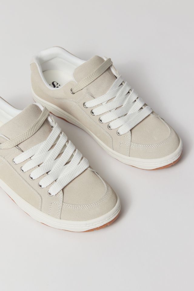 Simple Shoes Standard Issue Low Top Sneakers | Urban Outfitters