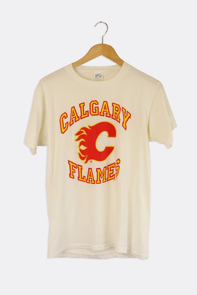 Vintage 1988 Calgary Flames T Shirt | Urban Outfitters