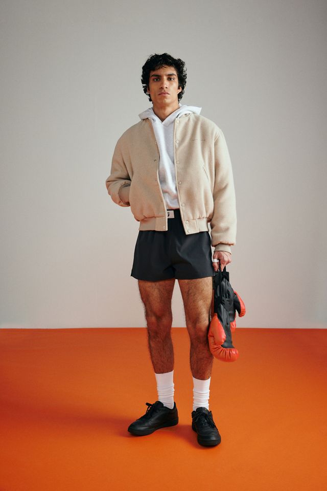 Standard Cloth Stretch Boxing Short | Urban Outfitters