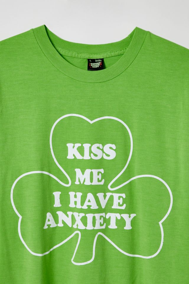 Screen Stars UO Exclusive Kiss Me Tee | Urban Outfitters