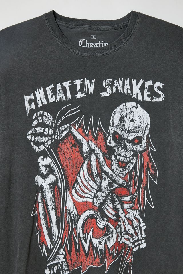Cheatin' Snakes UO Exclusive Skeleton Tee | Urban Outfitters