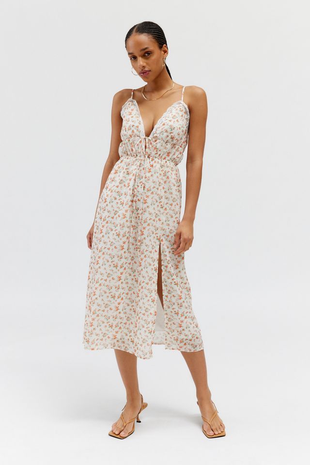 Daisy Street Ruched Floral Midi Dress | Urban Outfitters