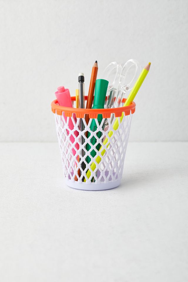 Basketball Hoop Pen Holder | Urban Outfitters