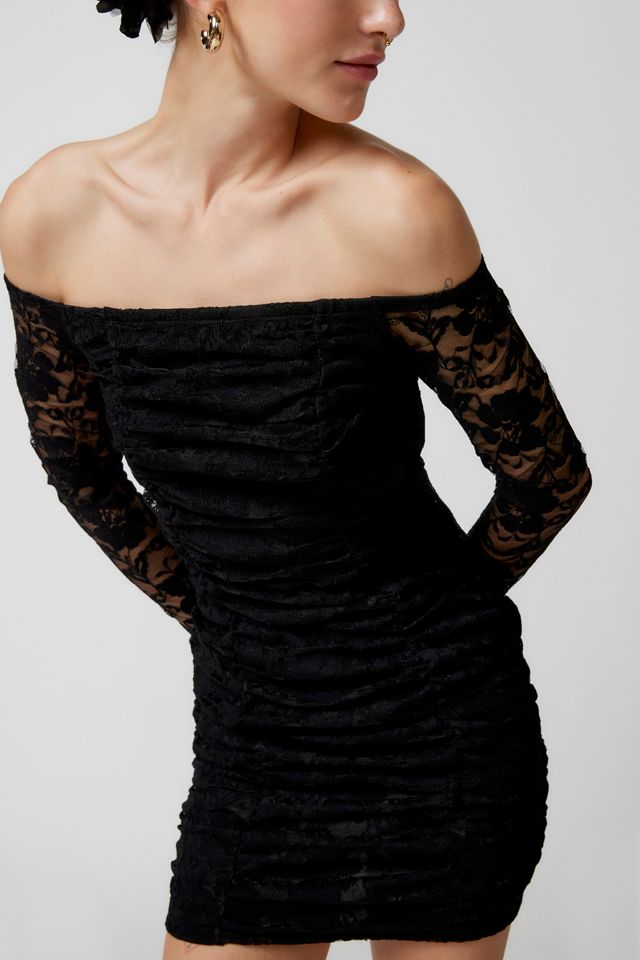 Urban Renewal Parties Remnants Off-The-Shoulder Ruched Lace Mini Dress ...