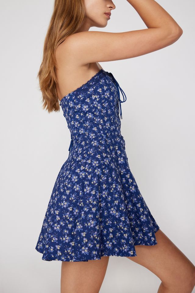 Kimchi Blue Addison Strapless Fit And Flare Mini Dress Urban Outfitters