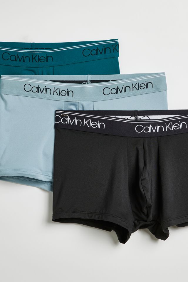 Calvin Klein Micro Stretch Trunk 3-Pack | Urban Outfitters Canada