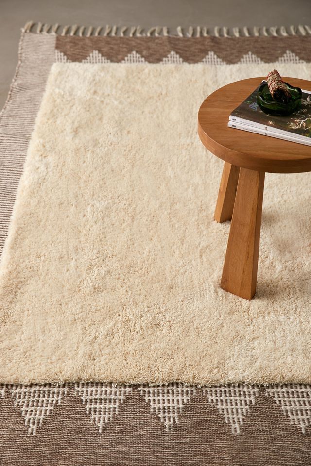 Wilson Wool Woven & Tufted Rug | Urban Outfitters