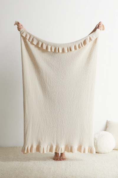 Ruffle Knit Throw Blanket | Urban Outfitters