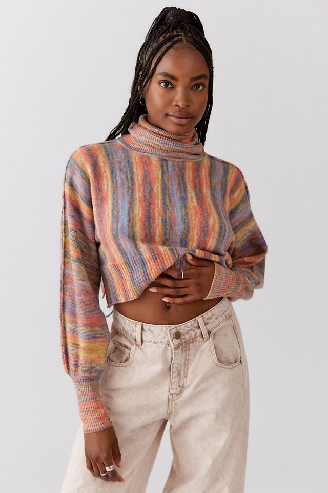 UO Finley Cropped Turtleneck Sweater | Urban Outfitters