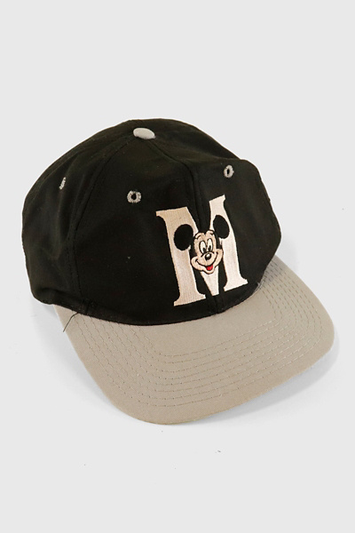 Vintage Disney Mickey Mouse Embroidered M Snapback Hat | Urban Outfitters