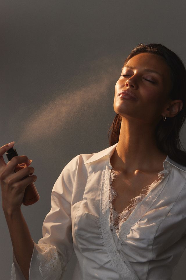 ICONIC London Prep-Set-Glow Setting Spray | Urban Outfitters Canada