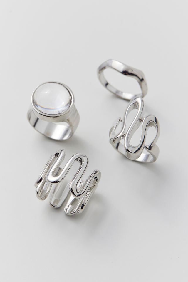 Zuri Modern Metal Ring Set | Urban Outfitters