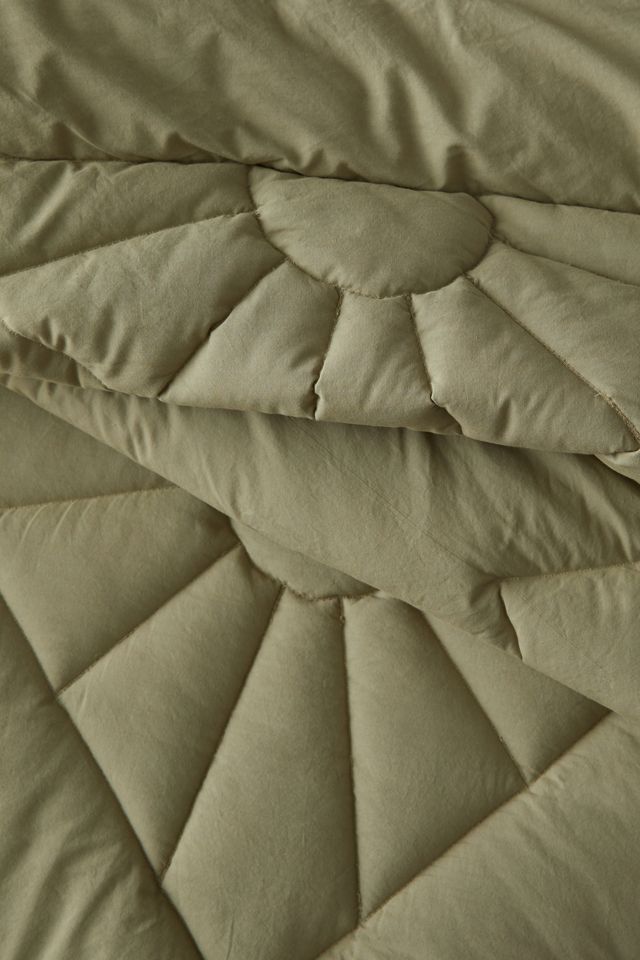 Liya Breezy Cotton Percale Sun Stitch Comforter | Urban Outfitters