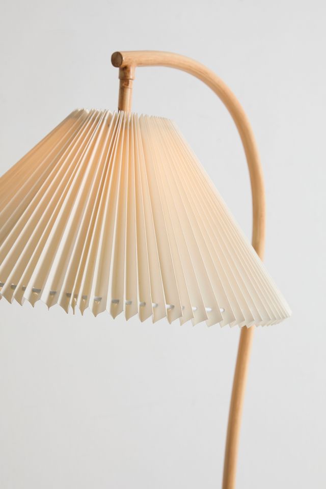 Sanna Side Table Floor Lamp | Urban Outfitters