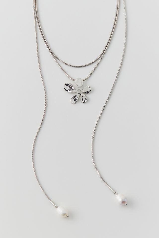 Delicate Flower Layered Necklace | Urban Outfitters