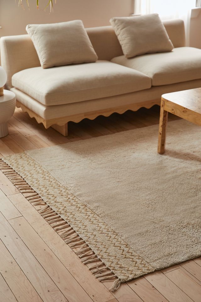 Jenner Woven Shaggy Rug | Urban Outfitters