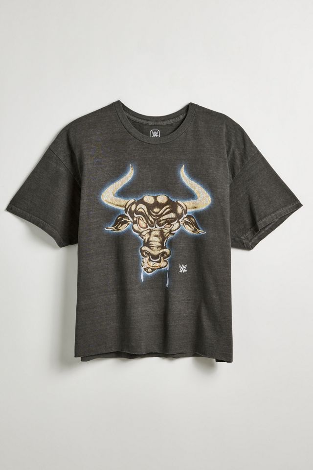 WWE UO Exclusive The Rock Cropped Tee | Urban Outfitters