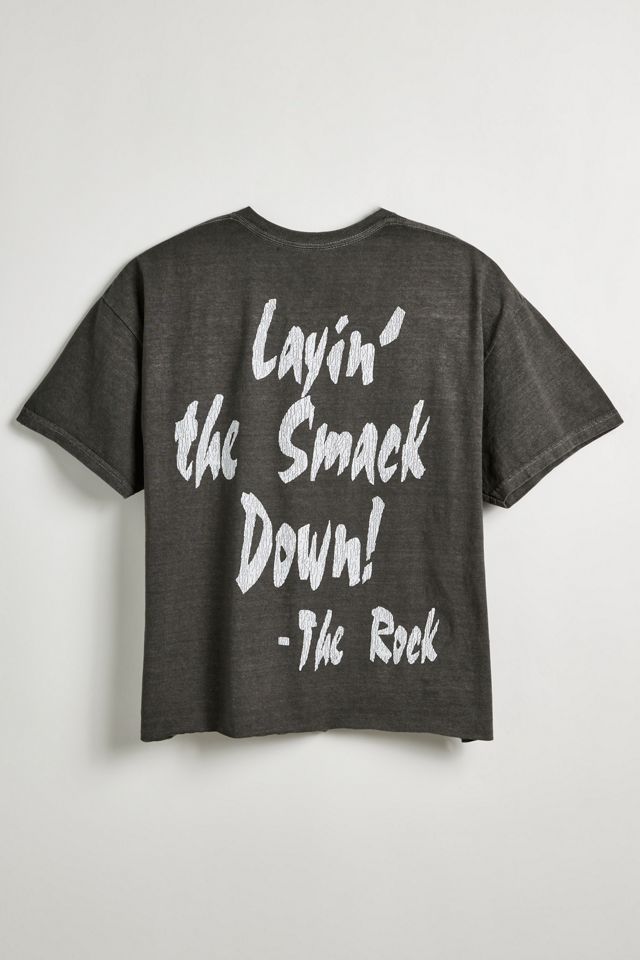 WWE UO Exclusive The Rock Cropped Tee | Urban Outfitters
