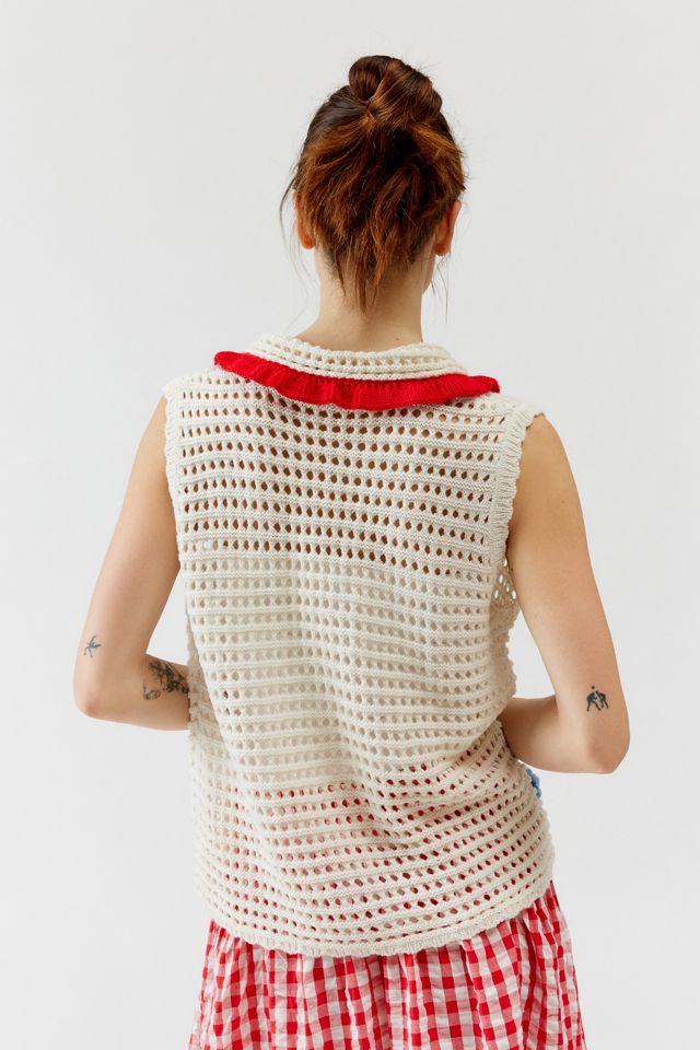 Neon Rose Rhea 3D Flower Crochet Sleeveless Top | Urban Outfitters