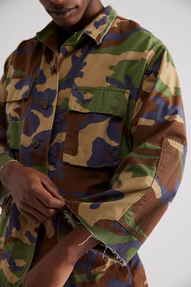 Urban Renewal Remade Raw Edge Camo Jacket | Urban Outfitters