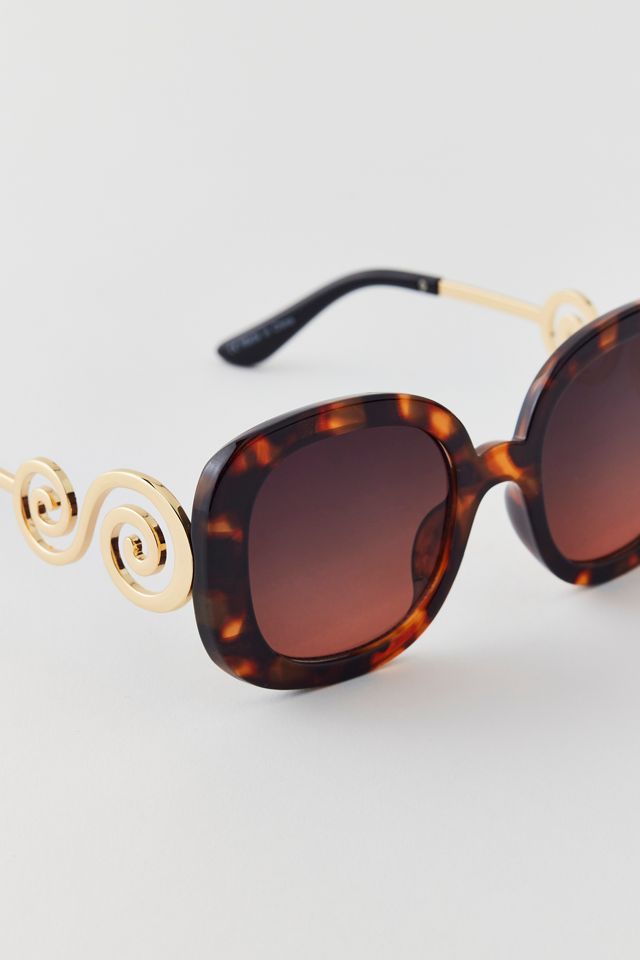 Penny Swirl Oversized Square Sunglasses | Urban Outfitters