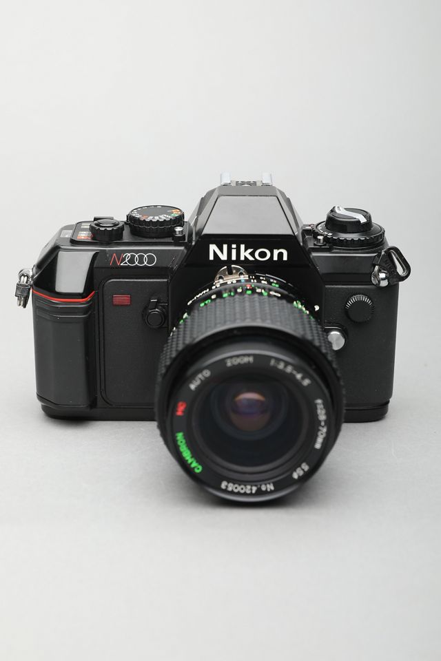 Acme Camera Co. Vintage Nikon N2000 Film Camera | Urban Outfitters