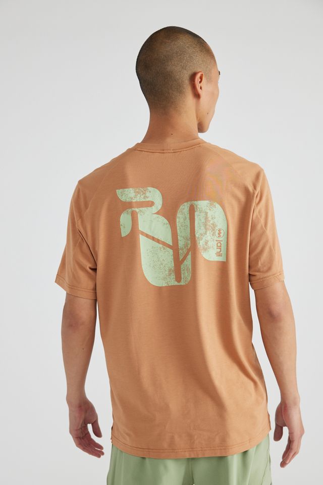 Janji Circa Daily Graphic Tee | Urban Outfitters Canada