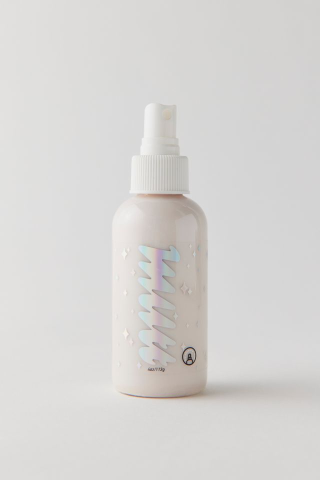 Mutt Pet Dry Shampoo Mist | Urban Outfitters